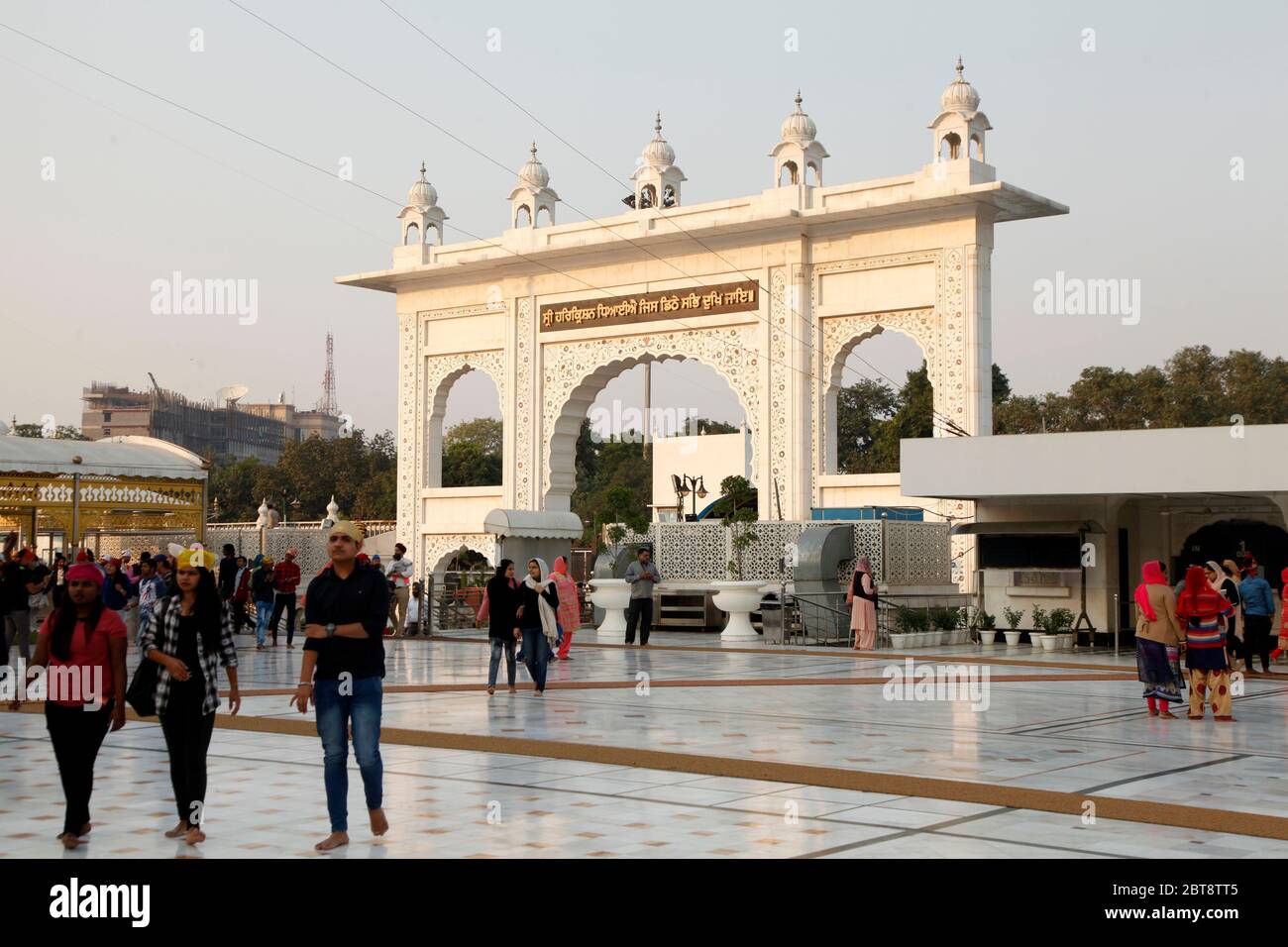 Bangla Sahib Gurudwara, New Delhi. The house of worship and the best ...