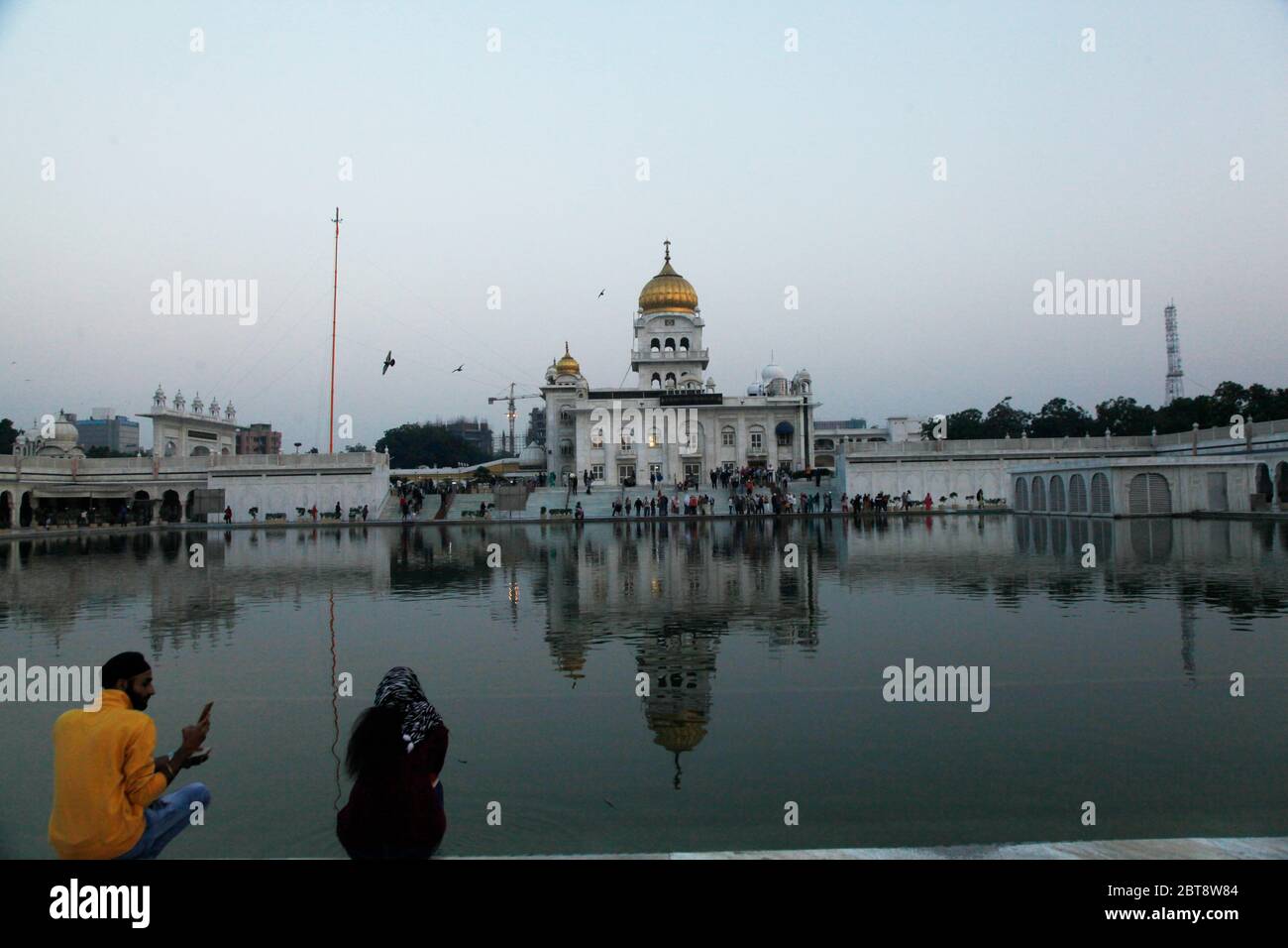 Bangla Sahib Gurudwara, New Delhi. The house of worship and the best ...