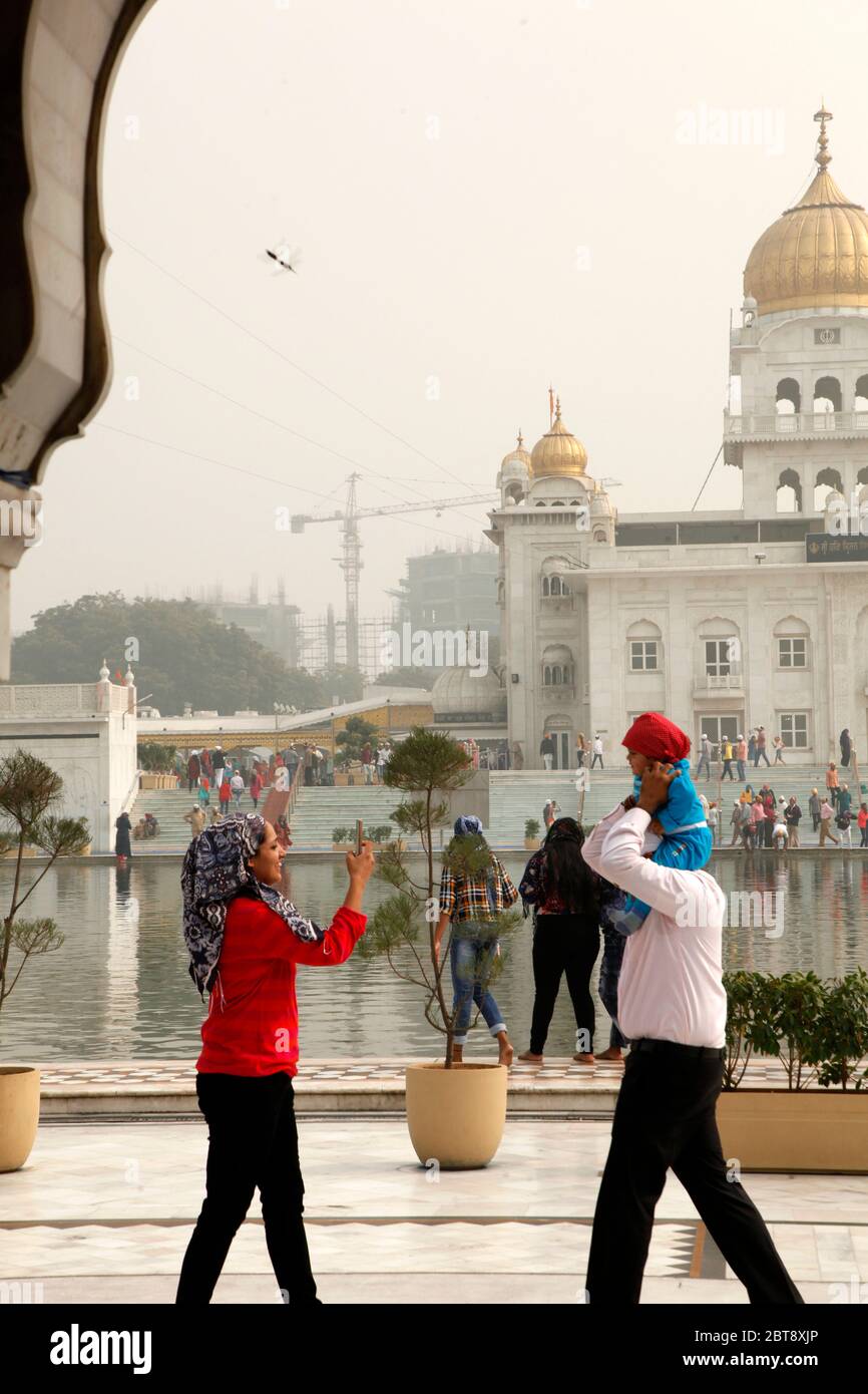 Bangla Sahib Gurudwara, New Delhi. The house of worship and the best ...