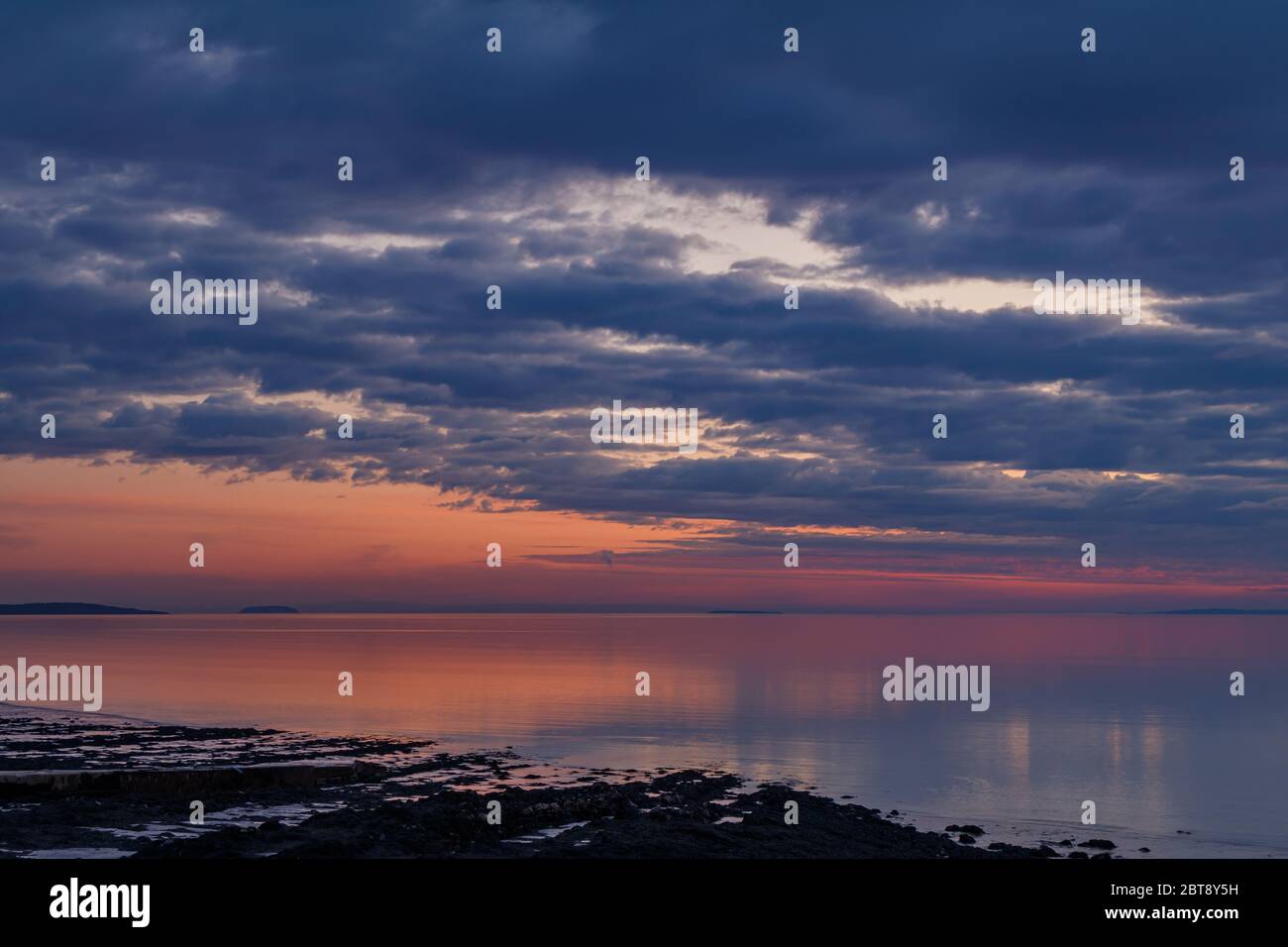 Nice calm sea hi-res stock photography and images - Alamy