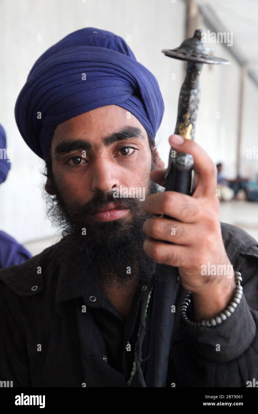 Portrait of a Sikh man, Portrait of Indian Sikh man in turban with ...
