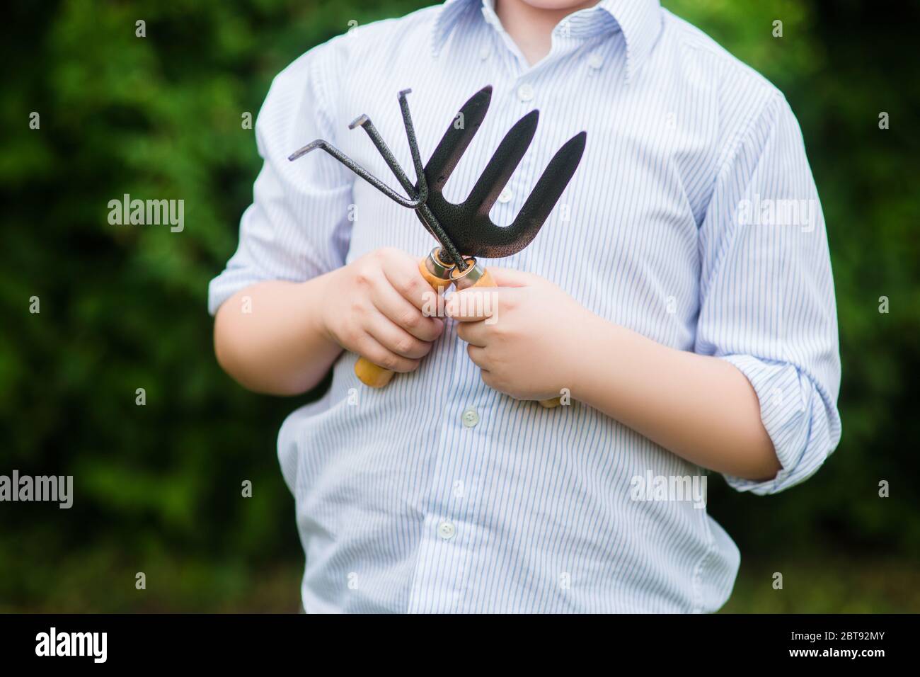 Garden gardering hi-res stock photography and images - Alamy