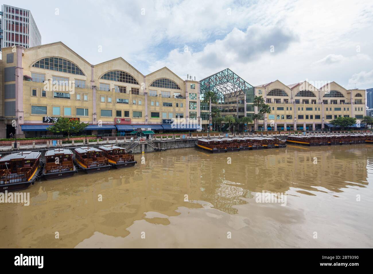 Architecture of Riverside Point and bumboats docked on the deep water ...