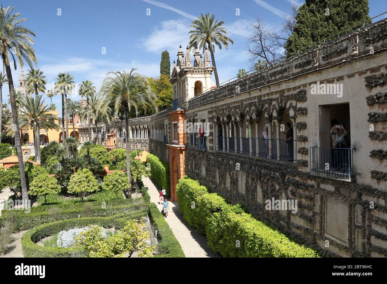 Real Alcazar Gardens and walkway Stock Photo - Alamy