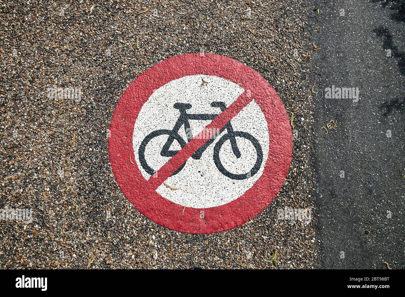 No bicycles hi-res stock photography and images - Alamy