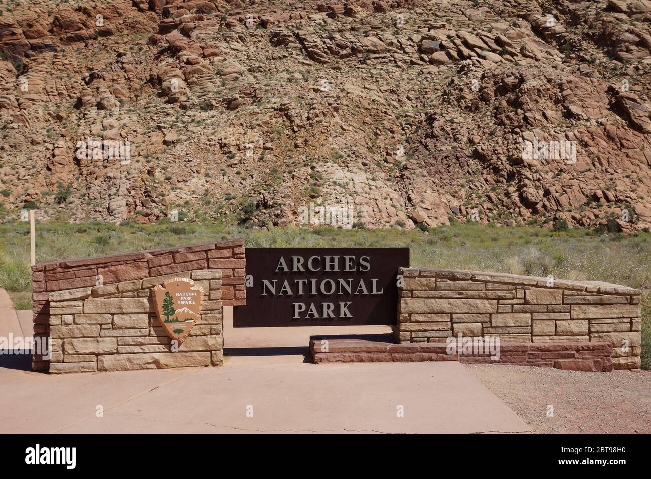 Entrance Sign of Arches Nationalpark Stock Photo - Alamy