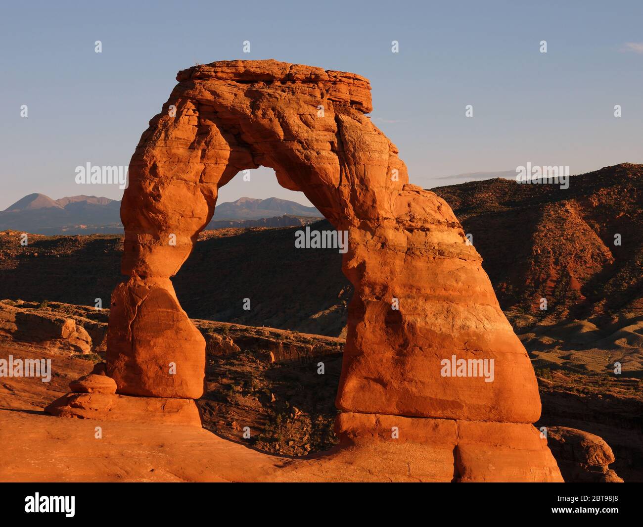 Stony arch hi-res stock photography and images - Alamy