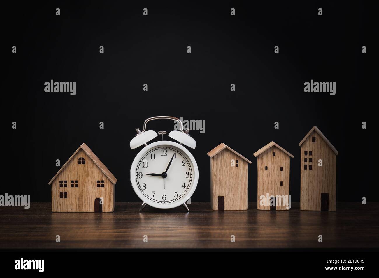 Real time clock hi-res stock photography and images - Alamy