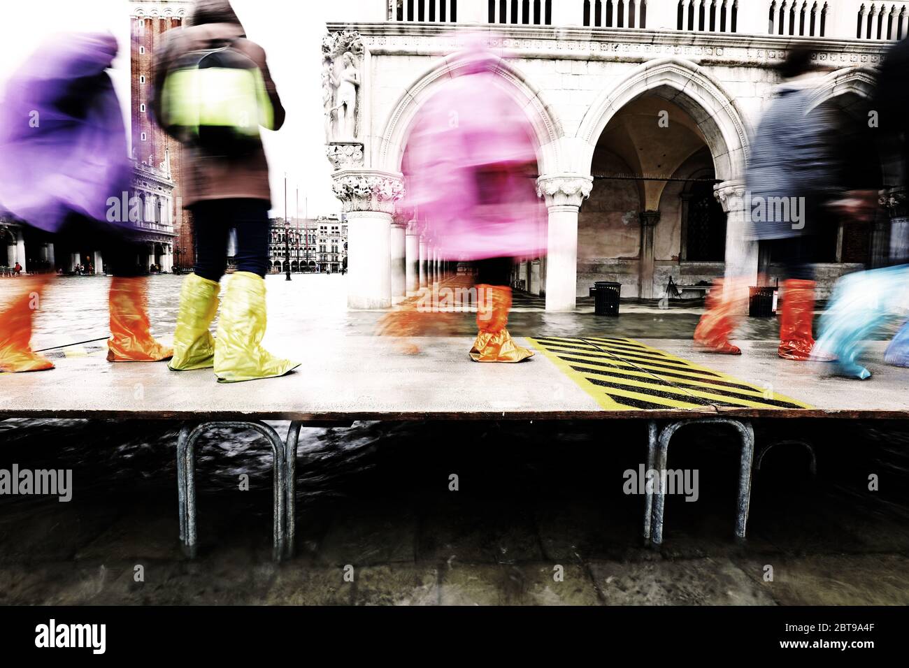 Raised Pedestrian Platform High Resolution Stock Photography and Images ...