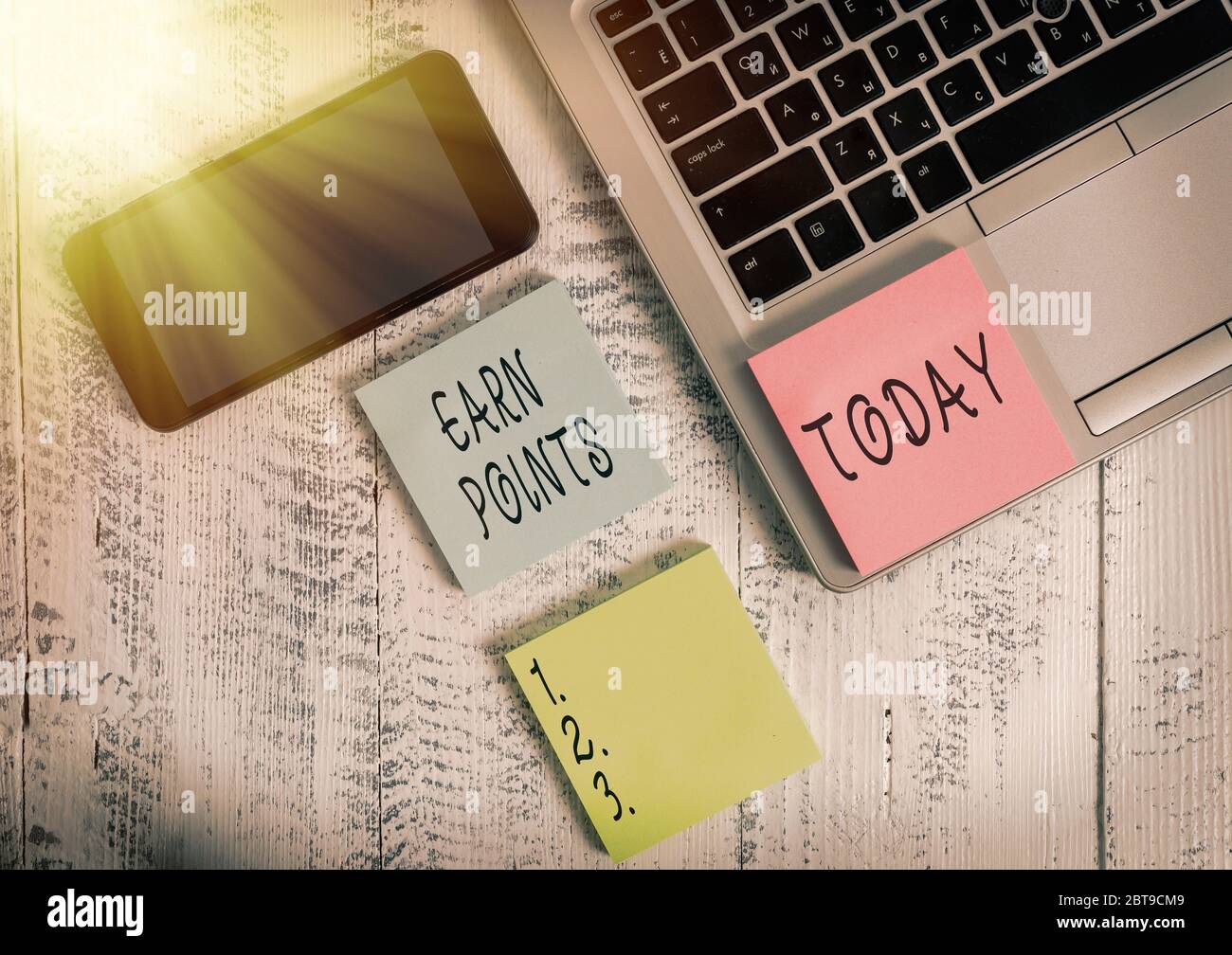 Sticky note word done hi-res stock photography and images - Alamy