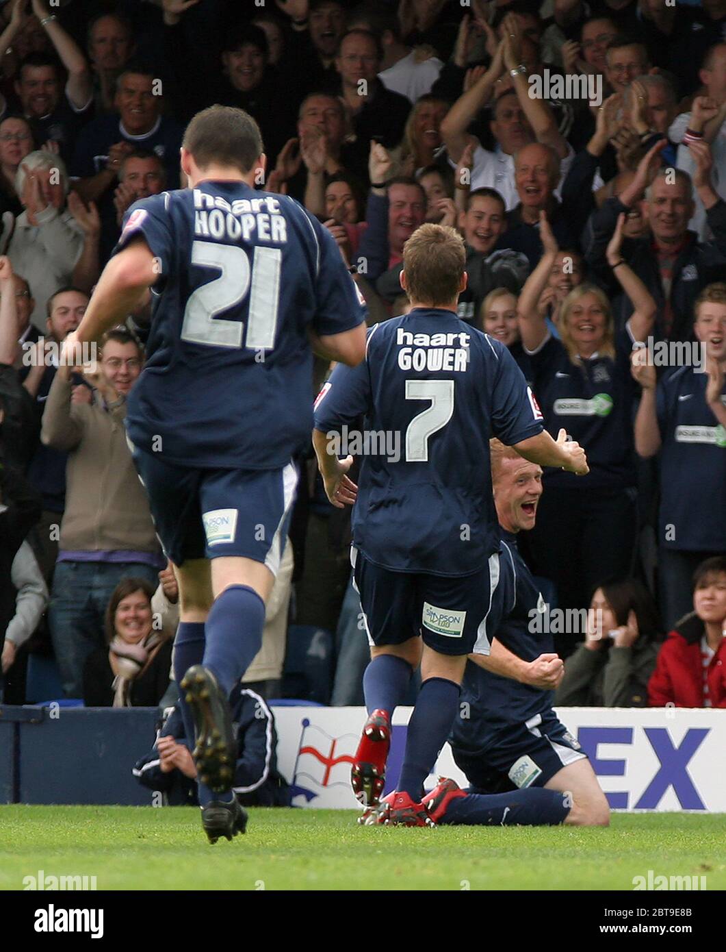 SOUTHEND, UK. OCTOBER 13: Nicky Bailey celebrates on his knees as Mark ...