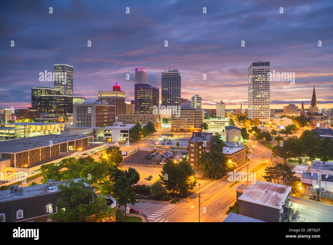 Tulsa, Oklahoma, USA downtown city skyline at twilight Stock Photo - Alamy