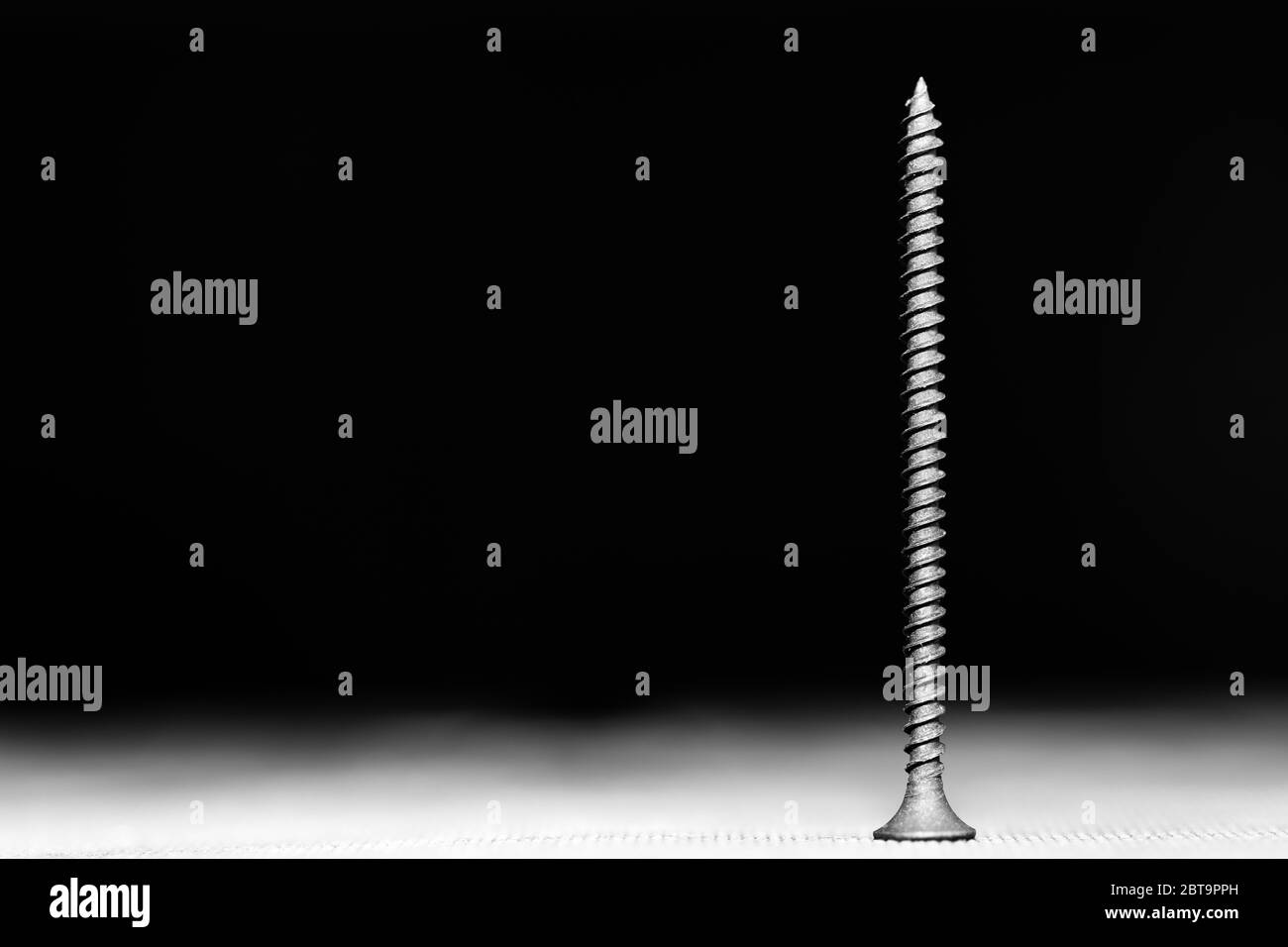 spiral grooves of a wood screw standing on its head Stock Photo - Alamy