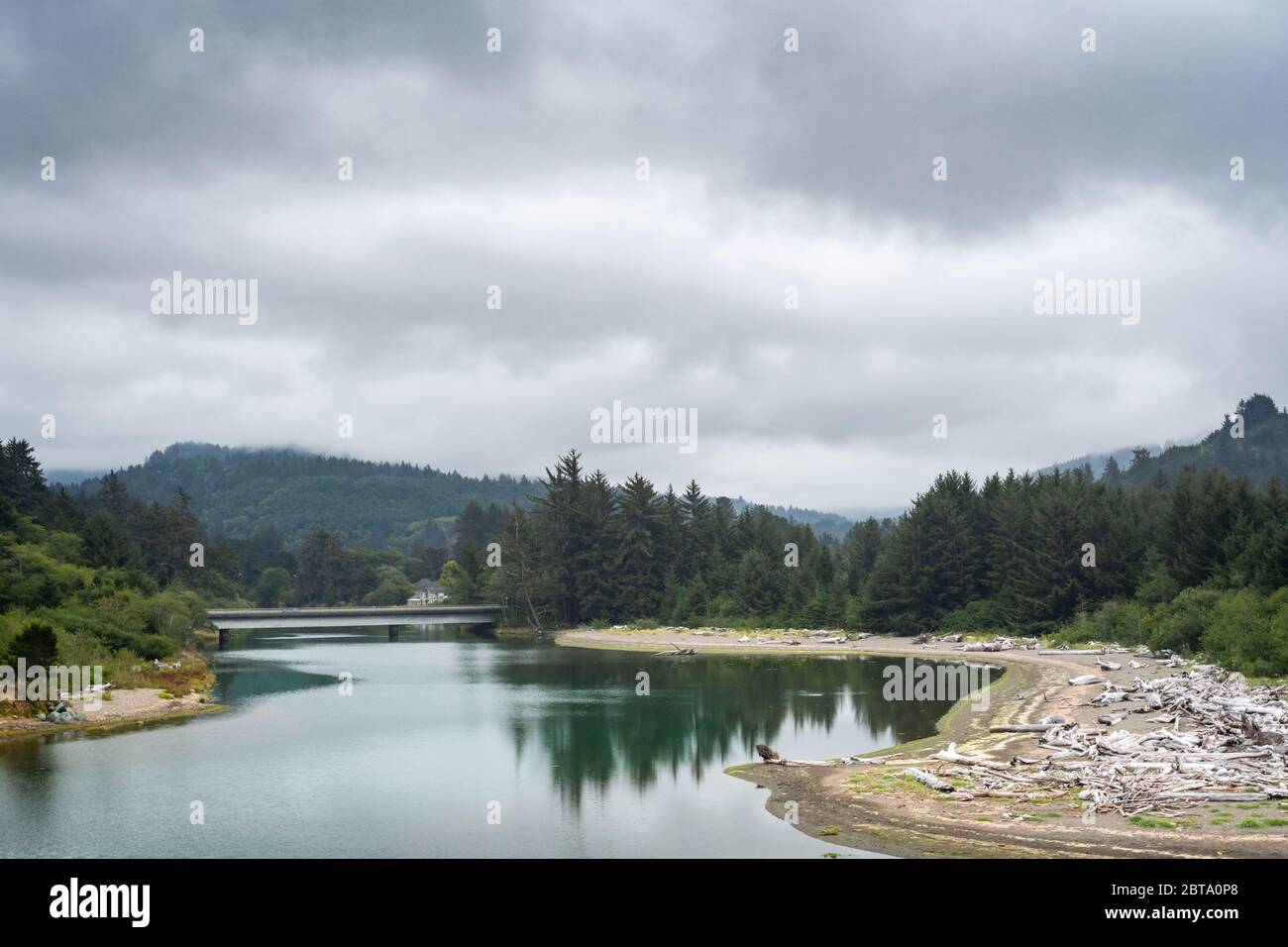 Cloudy beach day photograph hi-res stock photography and images - Alamy