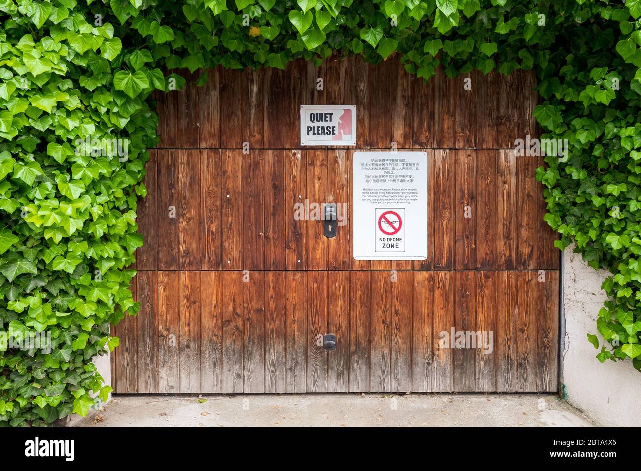 The controversial sign "Hallstatt is no museum" and "No drone zone ...
