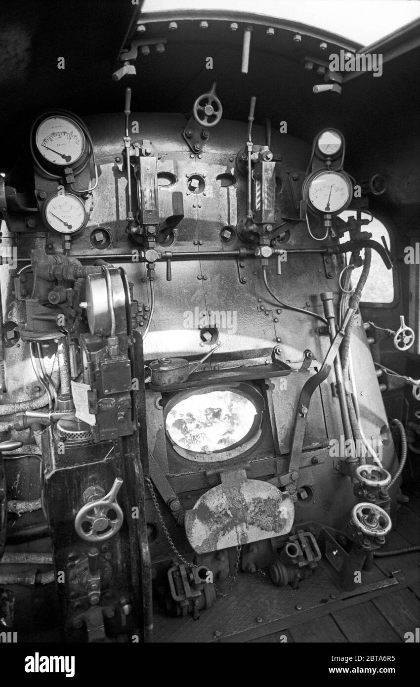 Evening star locomotive Black and White Stock Photos & Images - Alamy