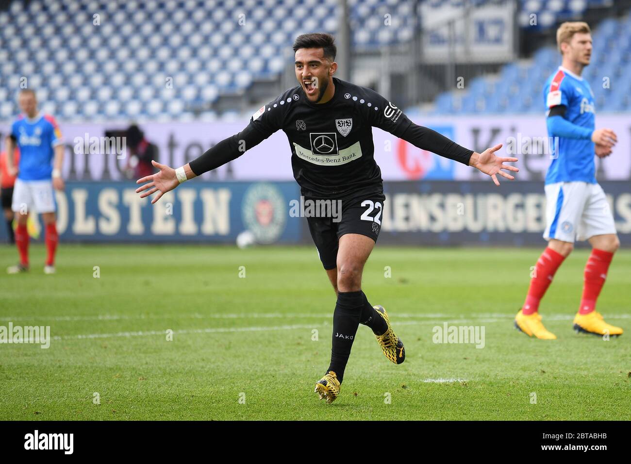 Kiel, Germany. 24th May, 2020. Football: 2nd Bundesliga, Holstein Kiel ...