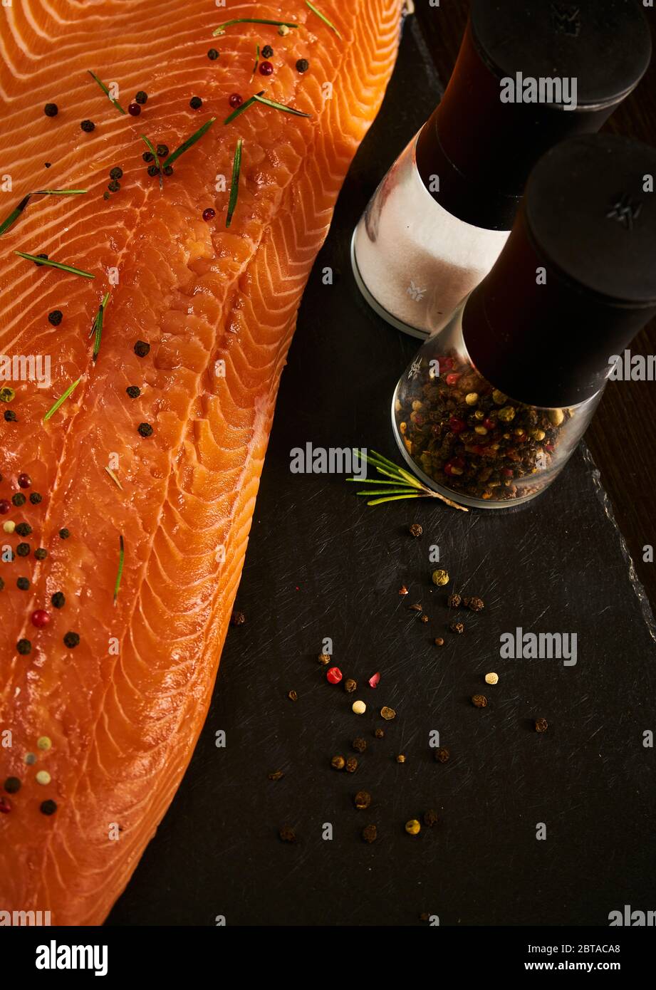 Fresh raw salmon fillet seasonings hi-res stock photography and images ...