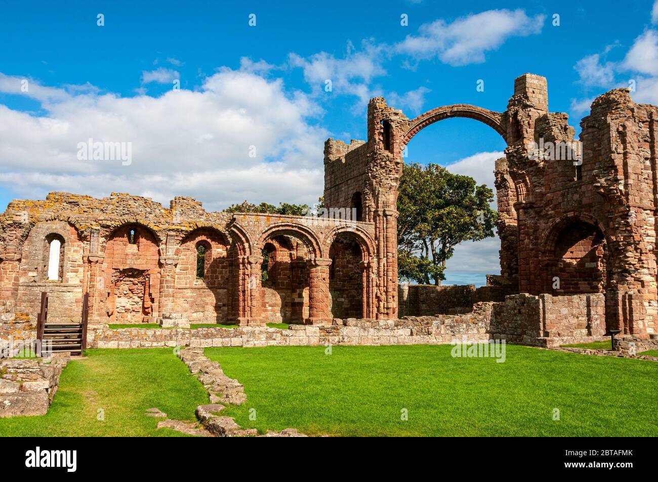 Historic church sandstone walls hi-res stock photography and images - Alamy