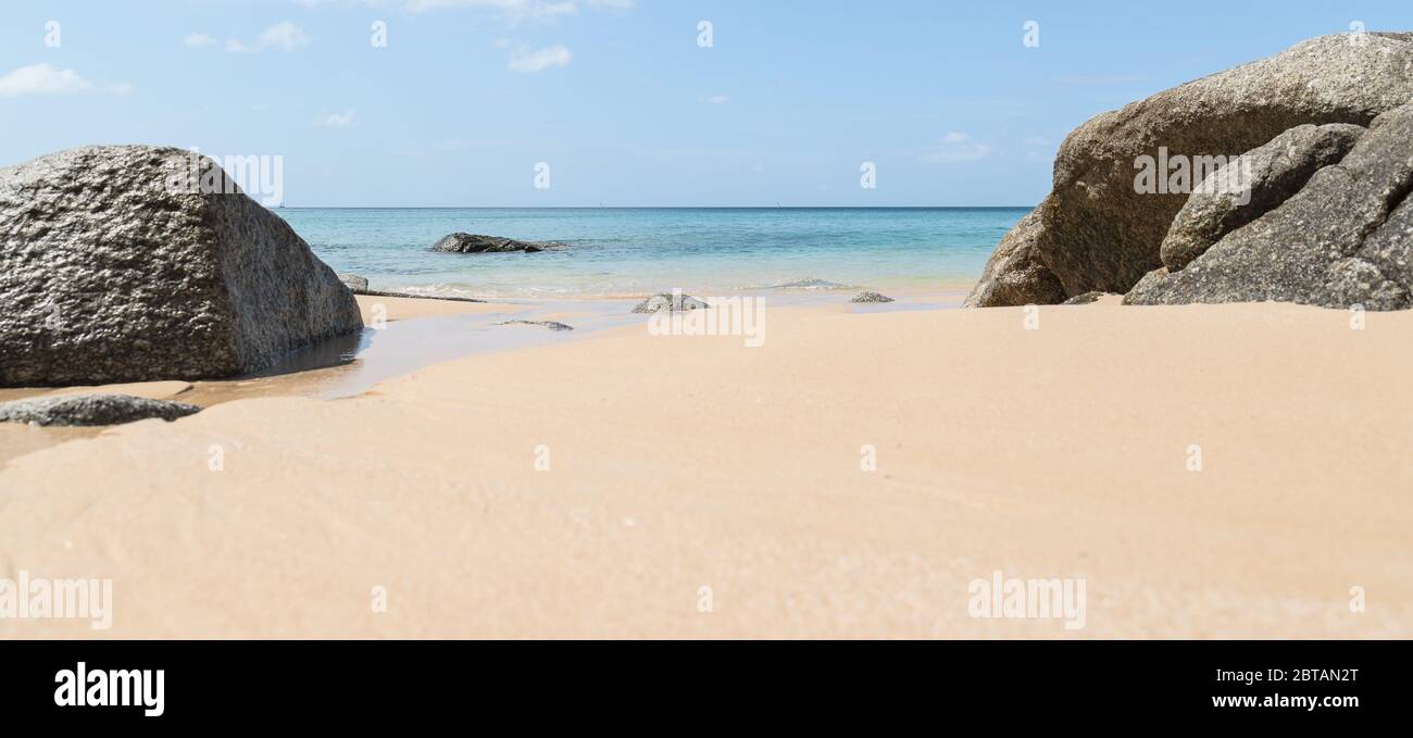 Low beach shot hi-res stock photography and images - Alamy
