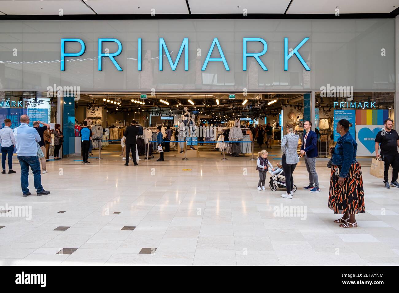 Primark inside hi-res stock photography and images - Alamy