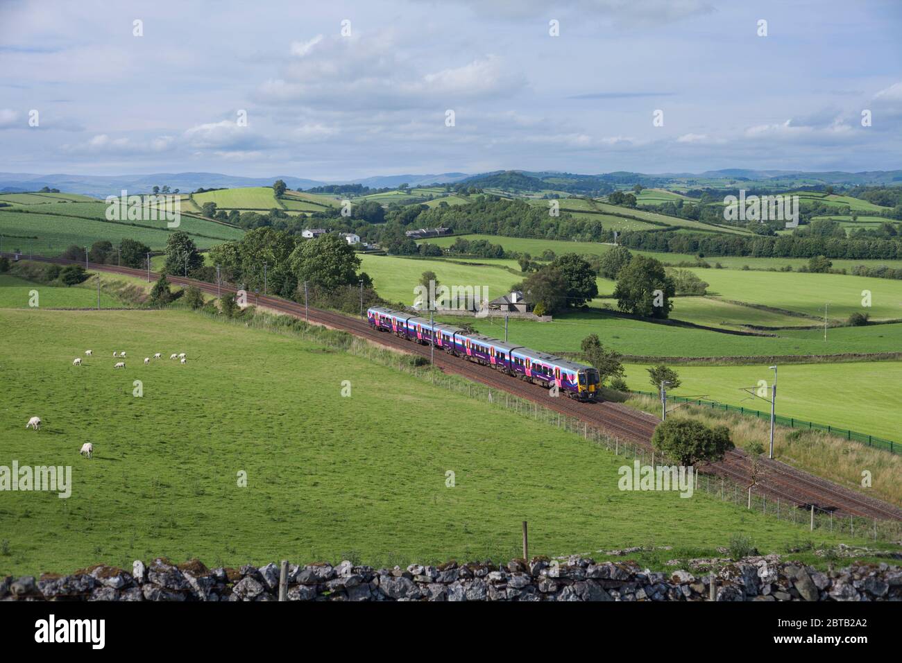 A First Transpennine Express class 350 electric train 350403 on the ...