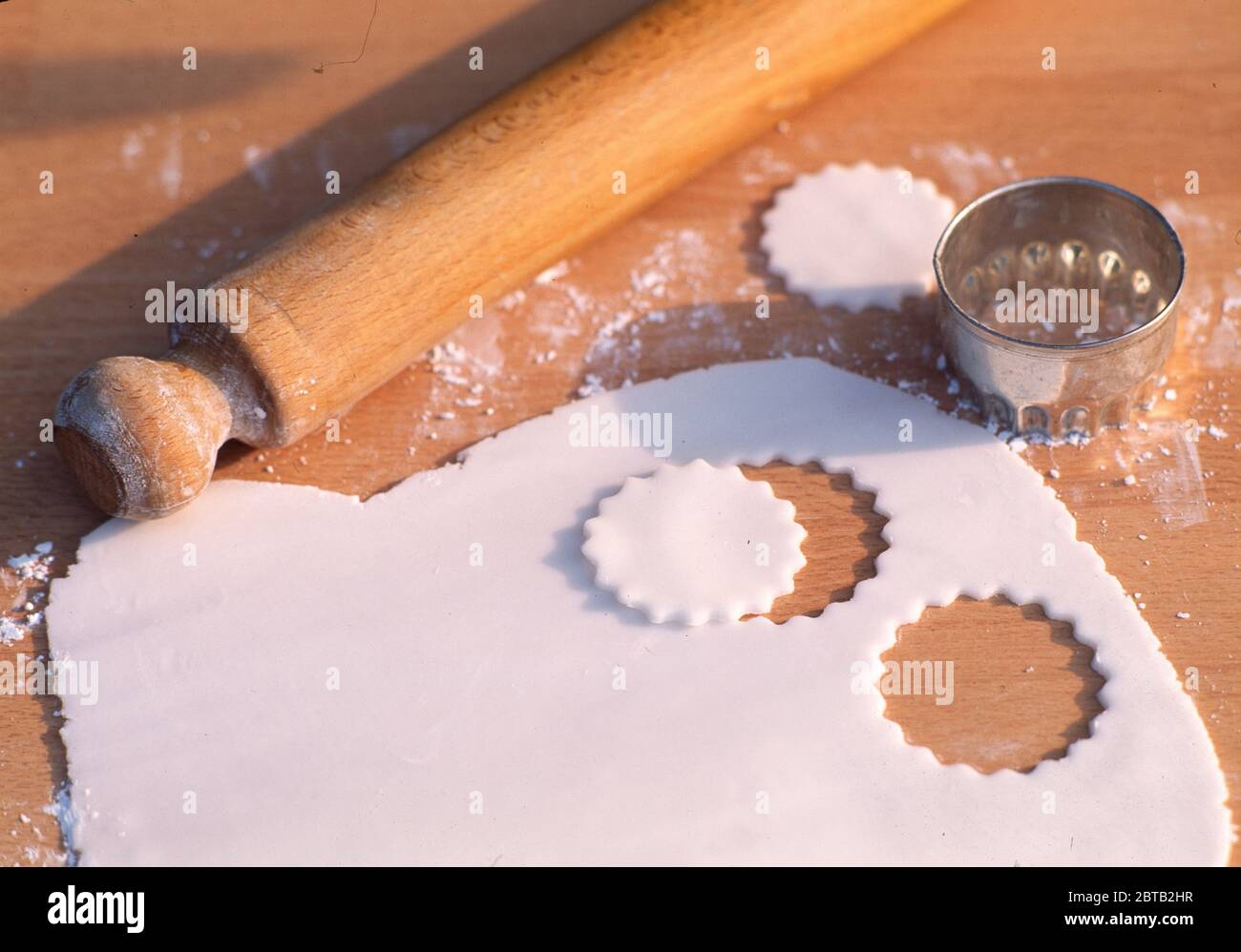 Icing cutter hi-res stock photography and images - Alamy