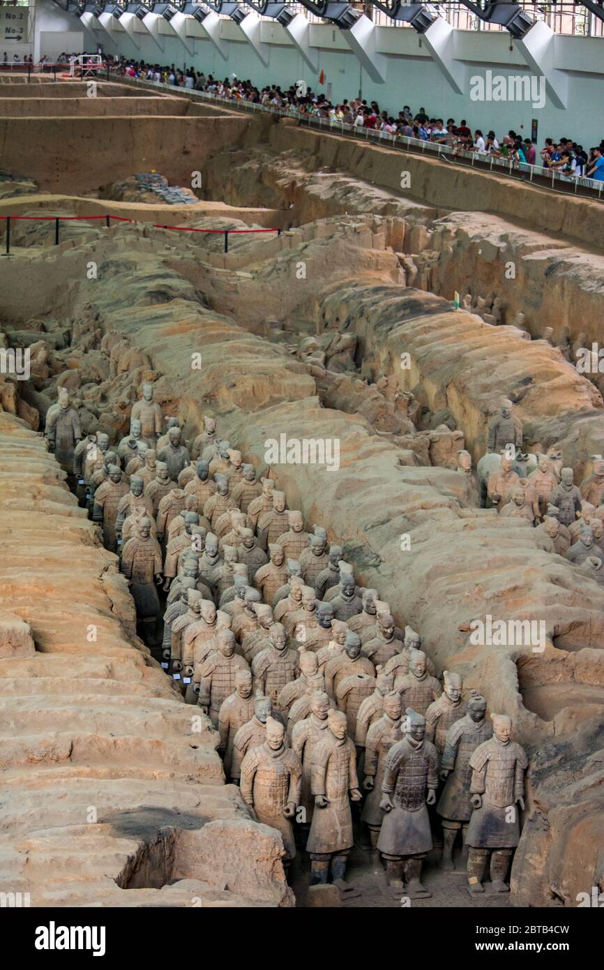 Terracotta Army, excavated terracotta sculptures depicting the armies ...