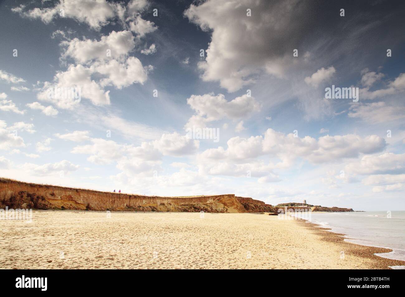 seascape image of Happisburgh sandy beach in Norfolks North Sea coast ...