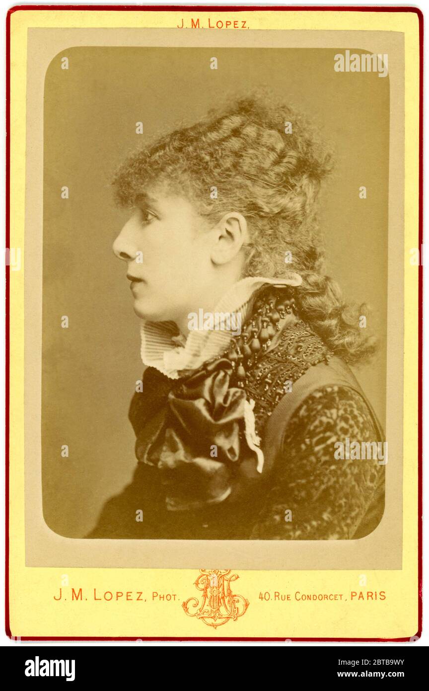 1890 ,Paris, FRANCE : The french celebrated theatre actress SARAH ...