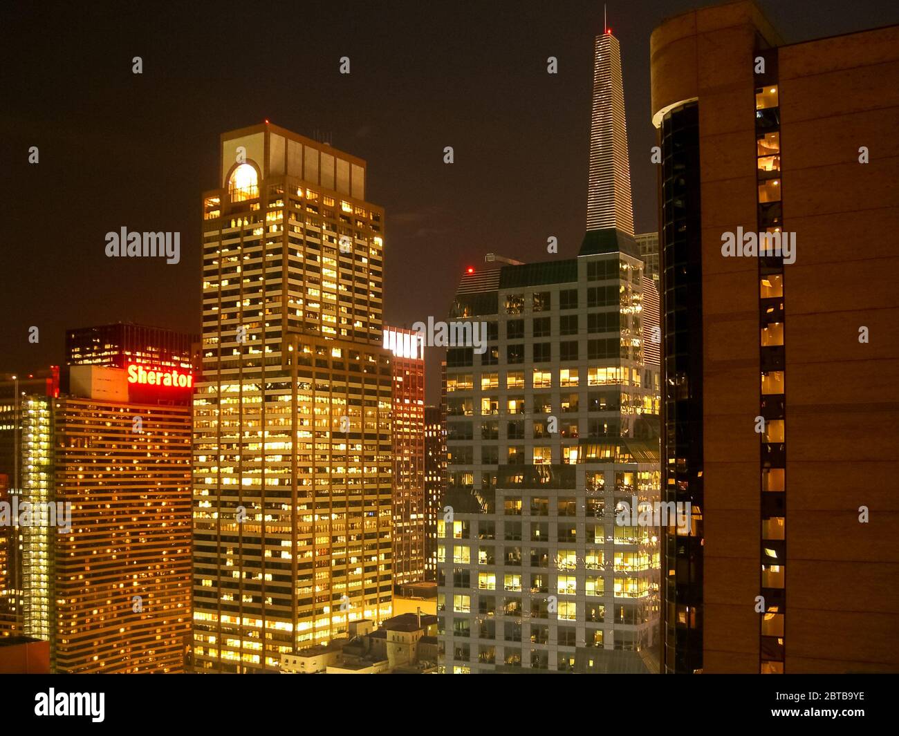 New York City - June 6, 2006: Sheraton Hotel and the skyline of Midtown ...