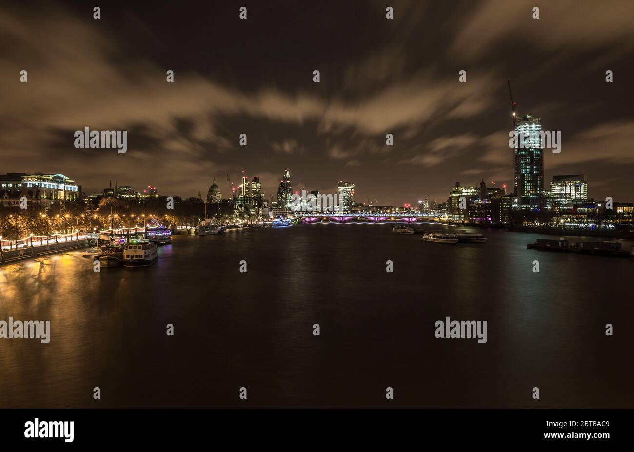 View over the river Thames at night Stock Photo - Alamy