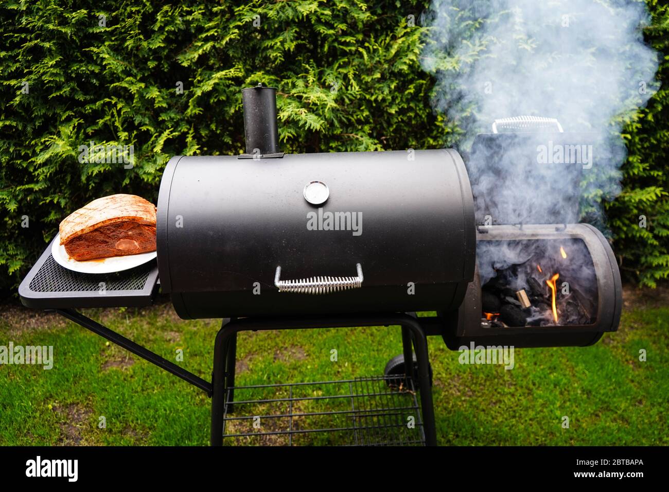 Shoulder rub hi-res stock photography and images - Alamy