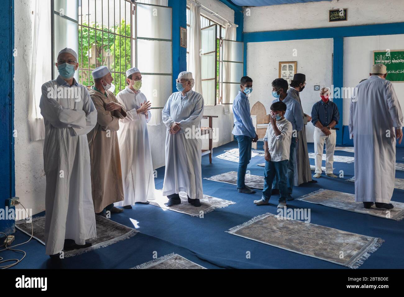 Muslim men are seen at the Al Wahid Mosque with no social distancing ...
