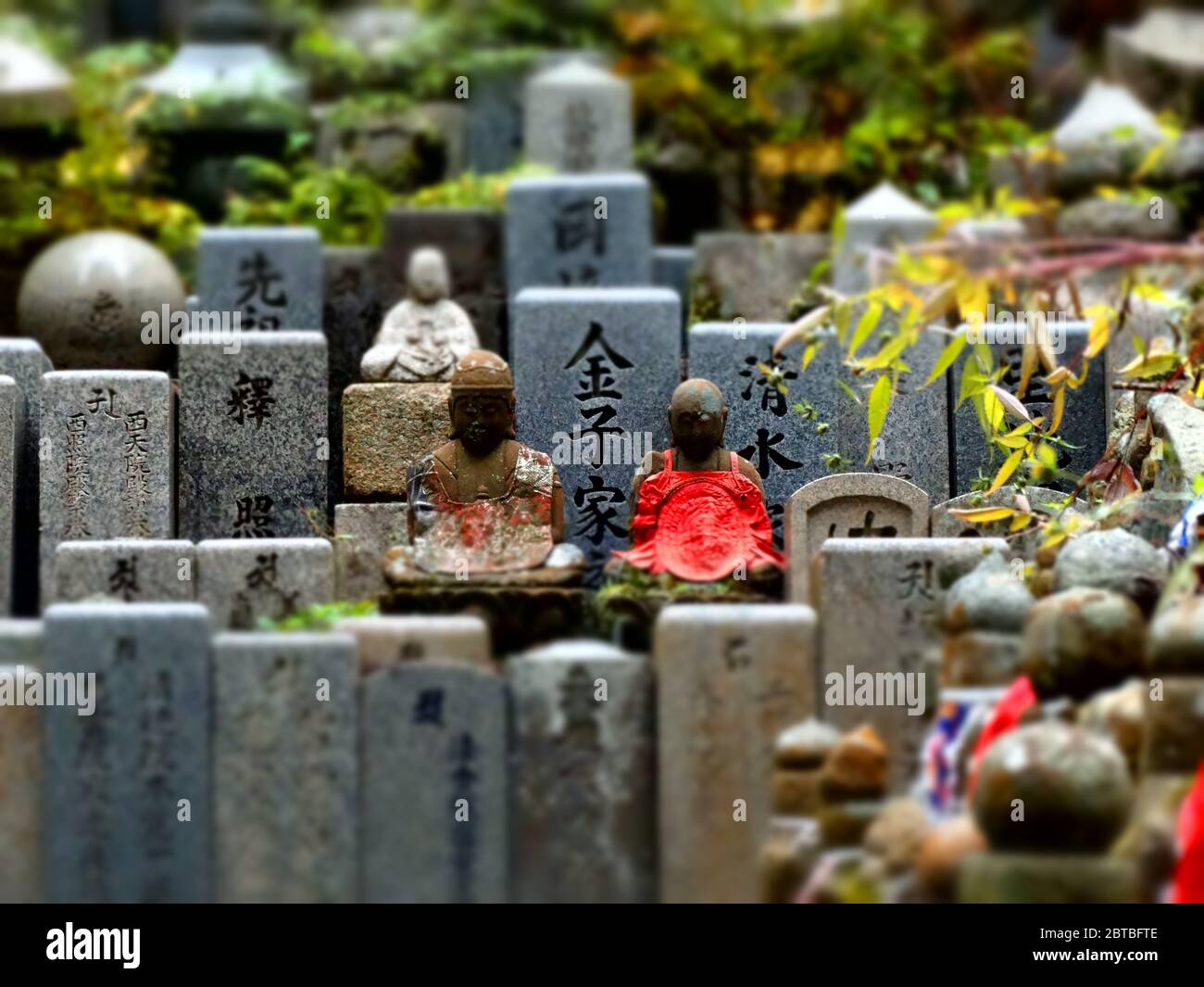 Some tombs in a japanese cemetery Stock Photo - Alamy