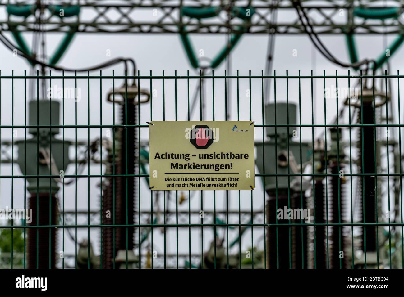 Grid Operator High Resolution Stock Photography and Images - Alamy