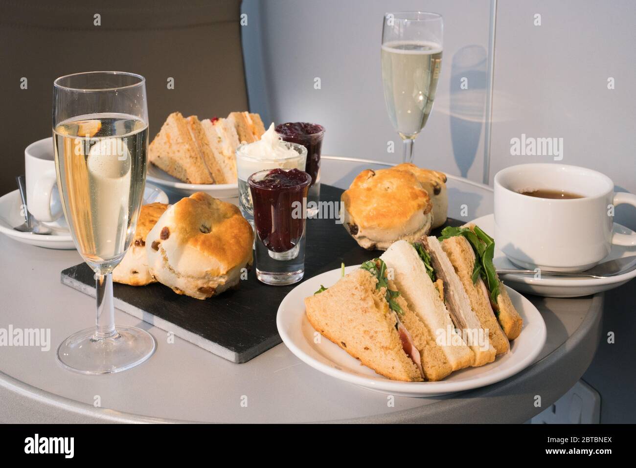 Full afternoon tea hi-res stock photography and images - Alamy