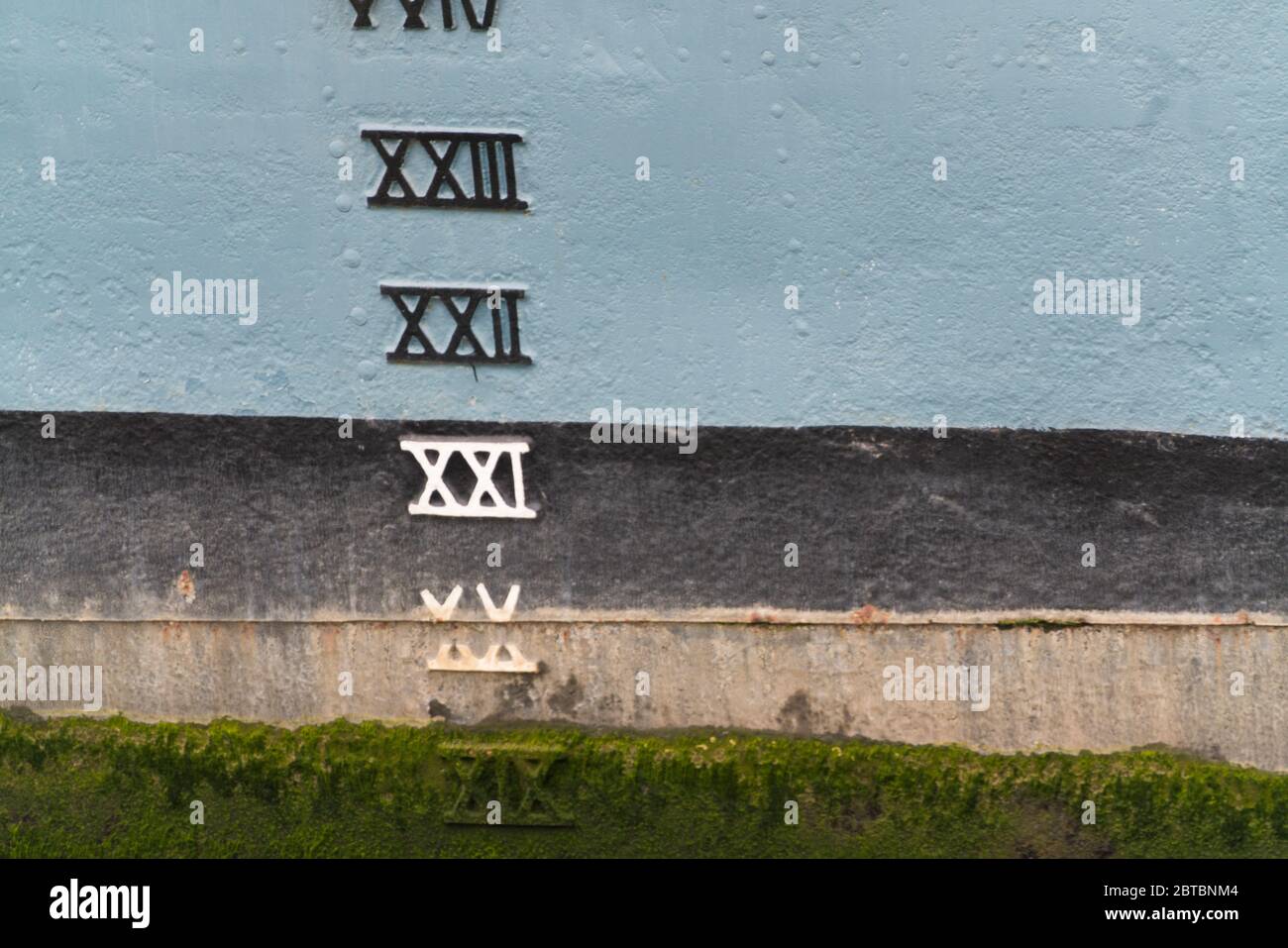 Thames river level markings Stock Photo - Alamy
