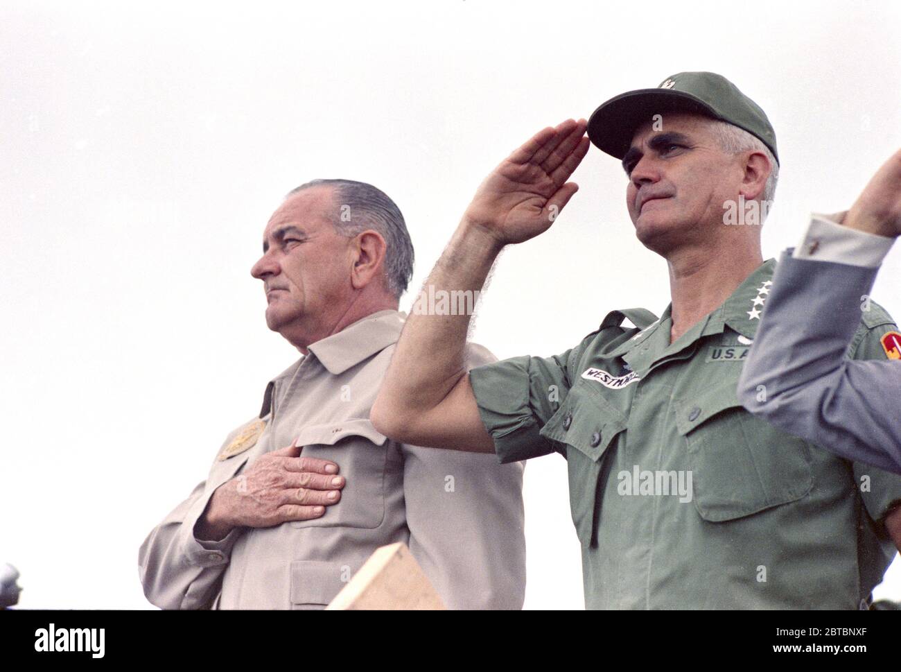 Lyndon b johnson in vietnam hi-res stock photography and images - Alamy