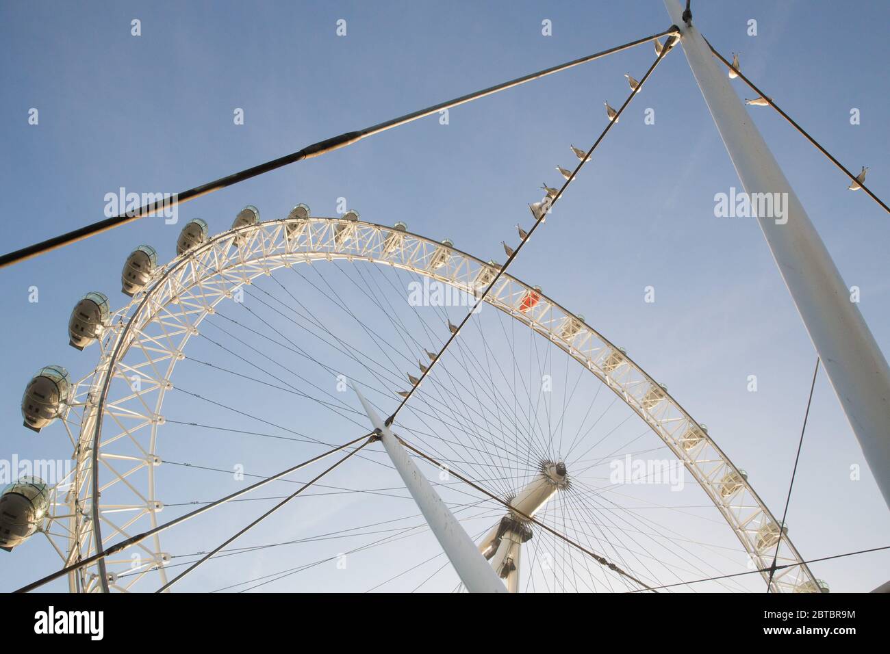 Spoke to eye hi-res stock photography and images - Alamy