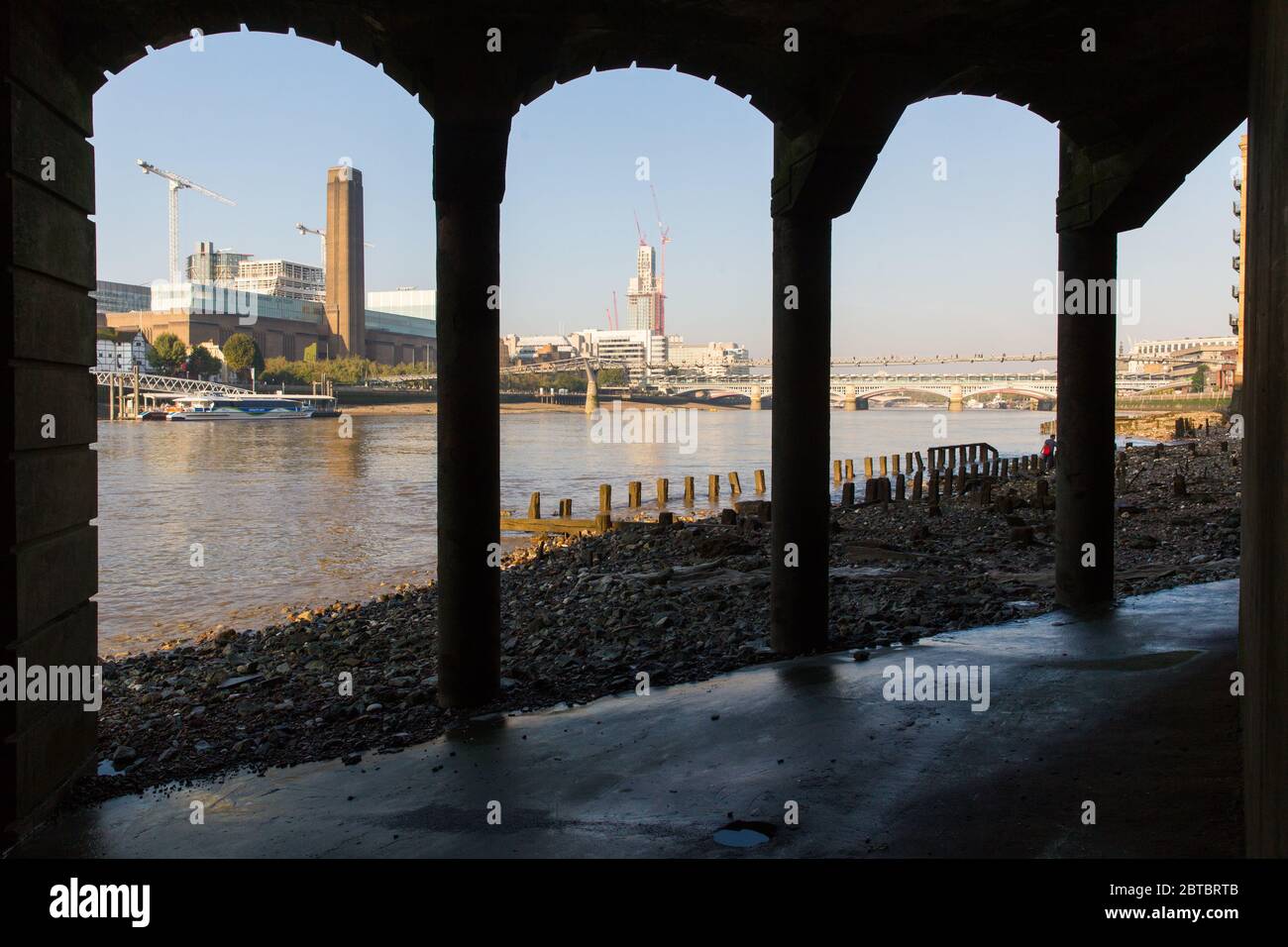 River thames viewed from under Vintners Place Stock Photo - Alamy