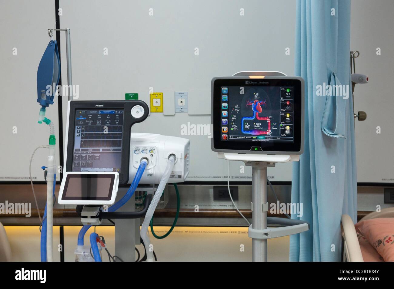 New Taipei City, Xinzhuang District, Taiwan. 15th May, 2020. Medical ...