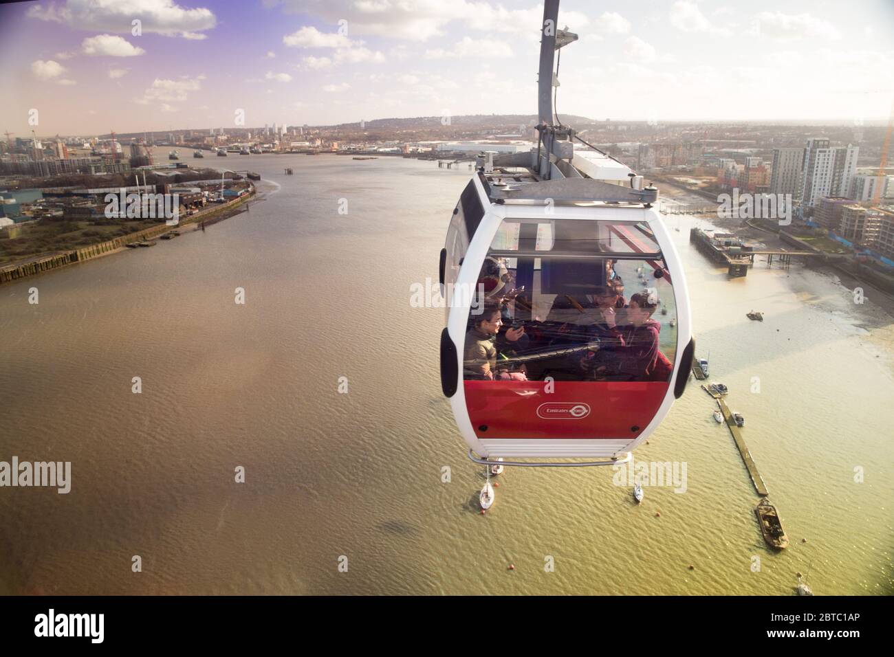 Emirates Air Line cable cars Stock Photo - Alamy