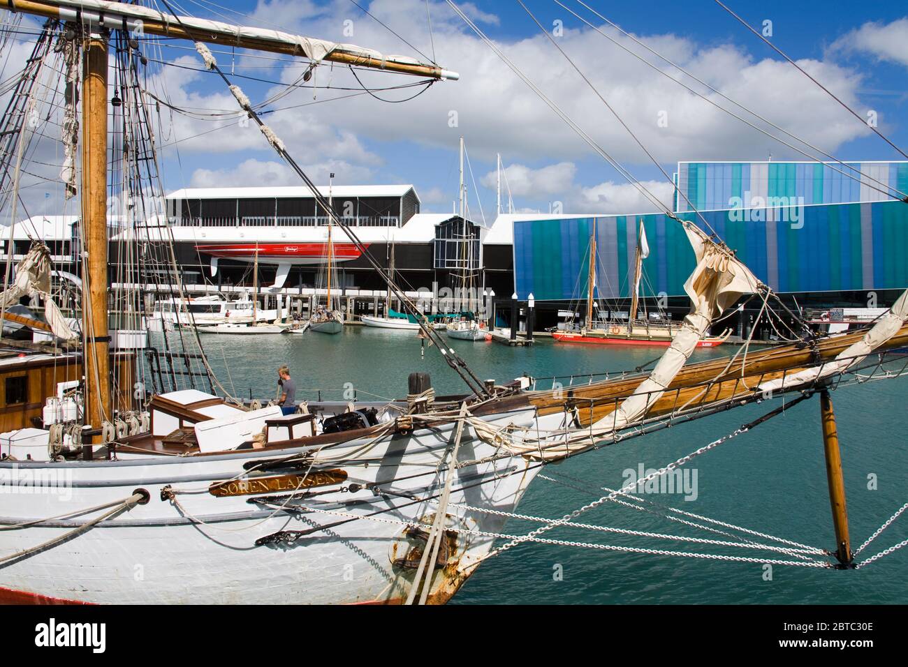 Soren larsen ship boat hi-res stock photography and images - Alamy