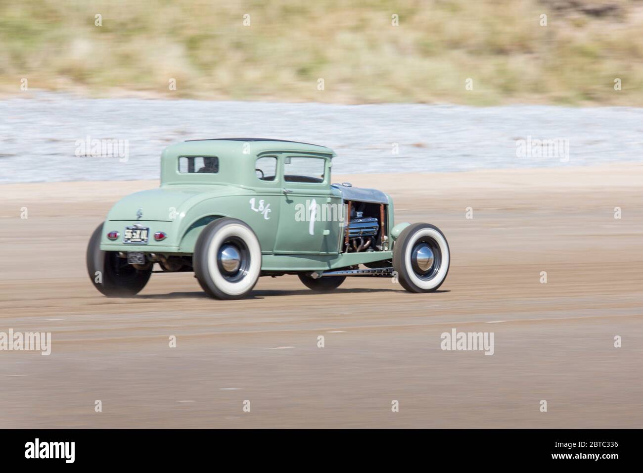 Hotrod green hi-res stock photography and images - Alamy