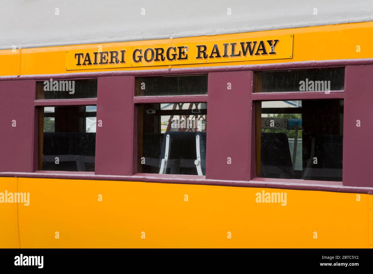 Taieri gorge railway hi-res stock photography and images - Alamy