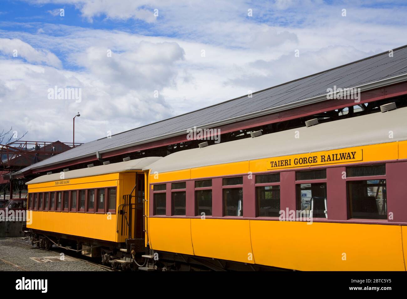 Taieri gorge railway hi-res stock photography and images - Alamy