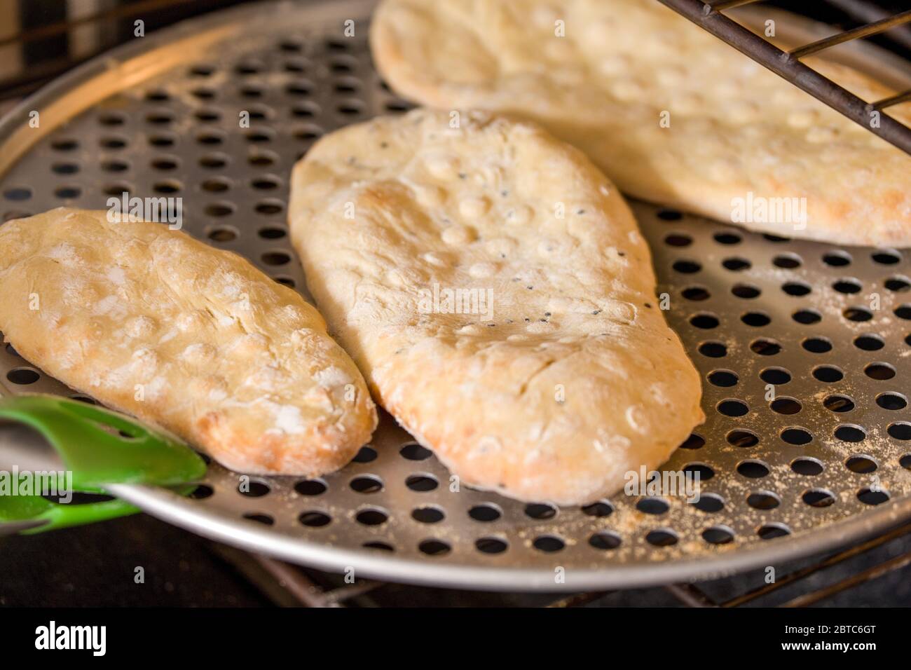 Indian nan flat bread hi-res stock photography and images - Alamy