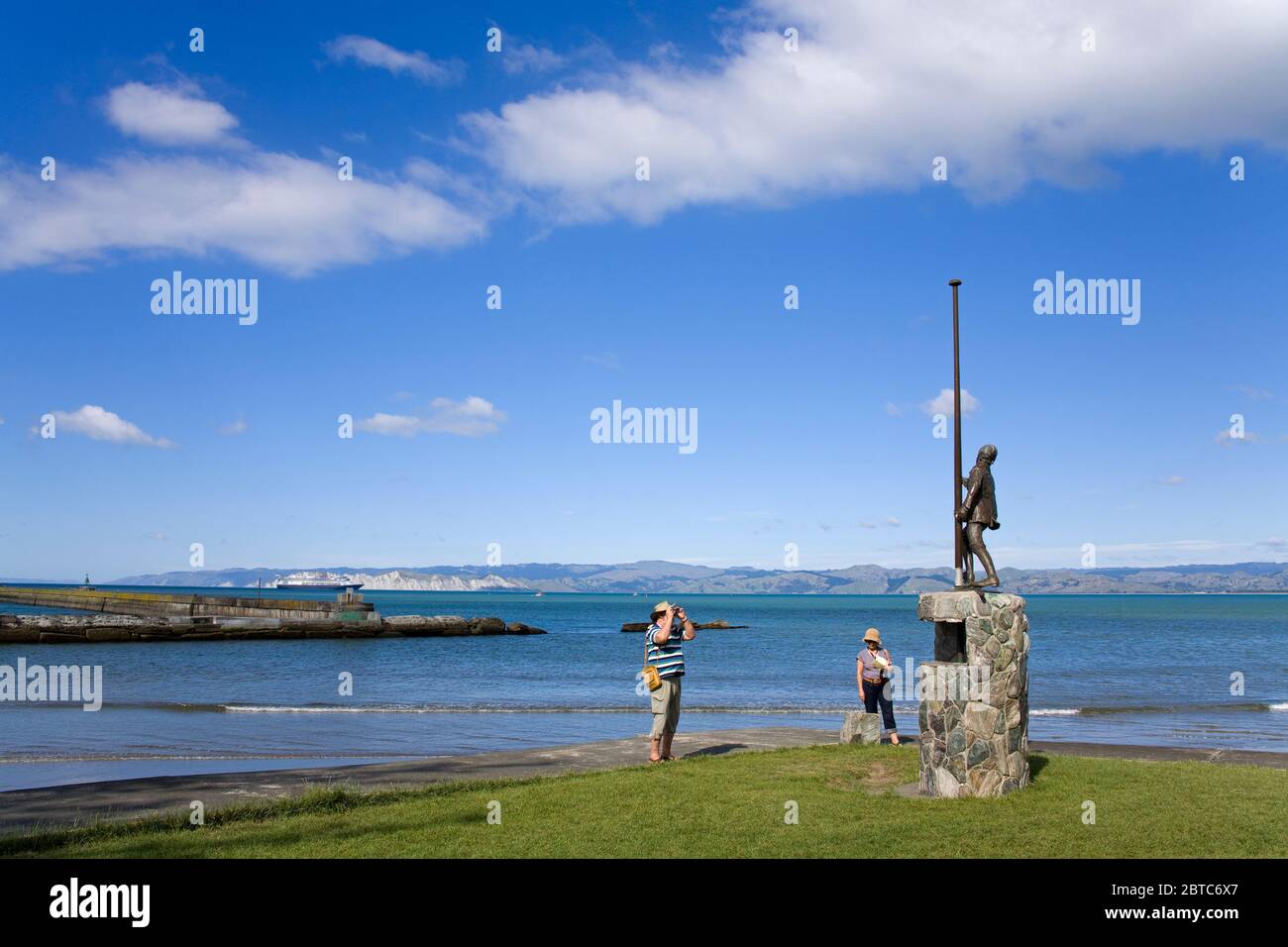 Young nicks statue hi-res stock photography and images - Alamy