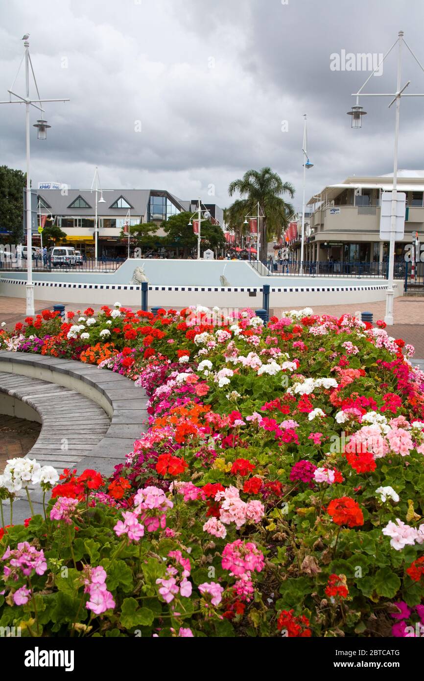 Strand road hi-res stock photography and images - Alamy